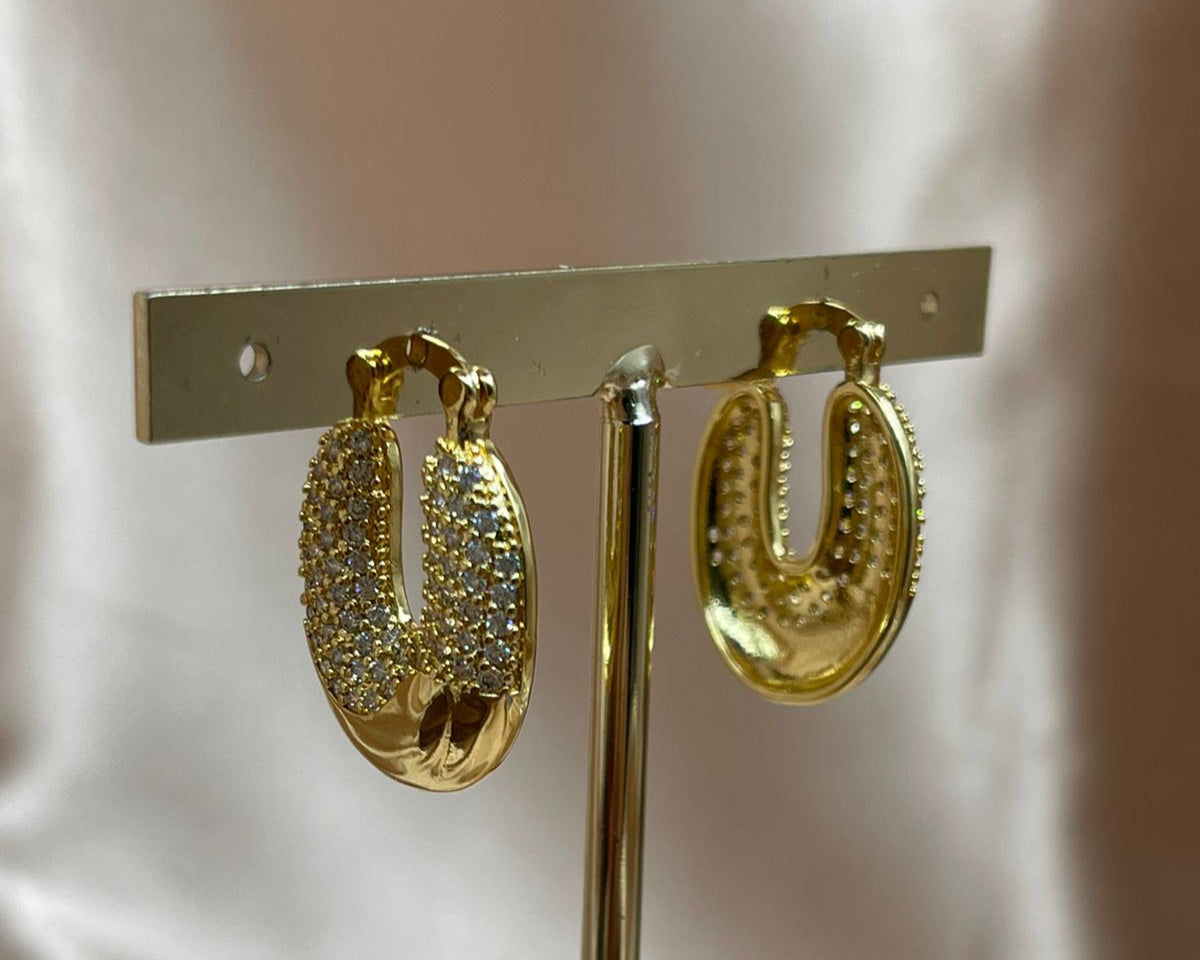 arracadas ovalados circonia – Diana Quinn